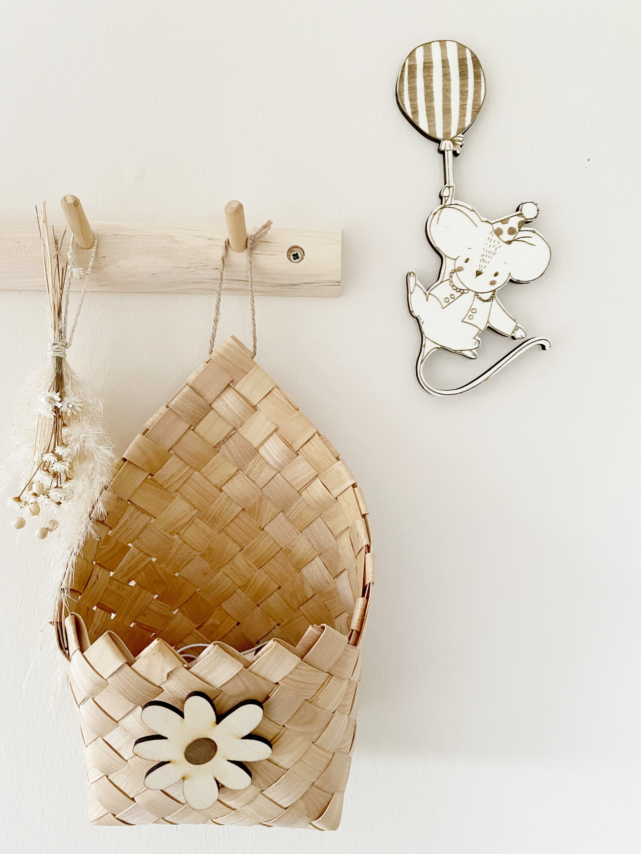 Wandbild Maus mit Ballon aus Holz – MARIeQUITA